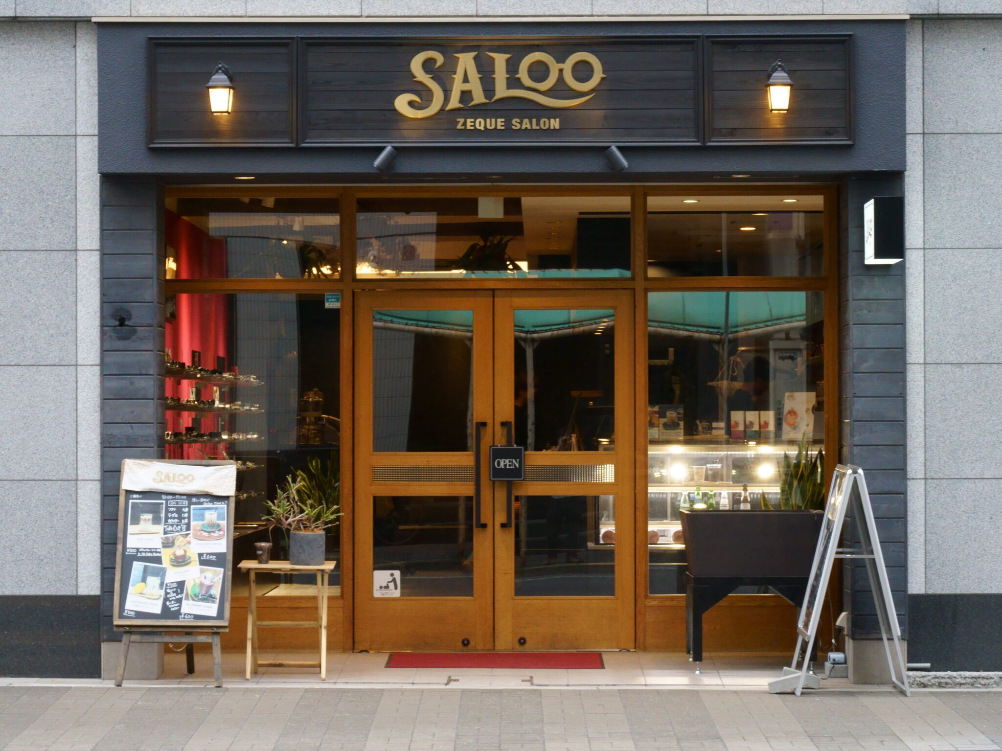 風や光の侵入をブロック！高い遮光性を誇る2モデル HOVER＆LOOF | Zeque (ゼクー)